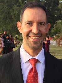 Dr. Carlos Medrano P. - Gastroenterólogo